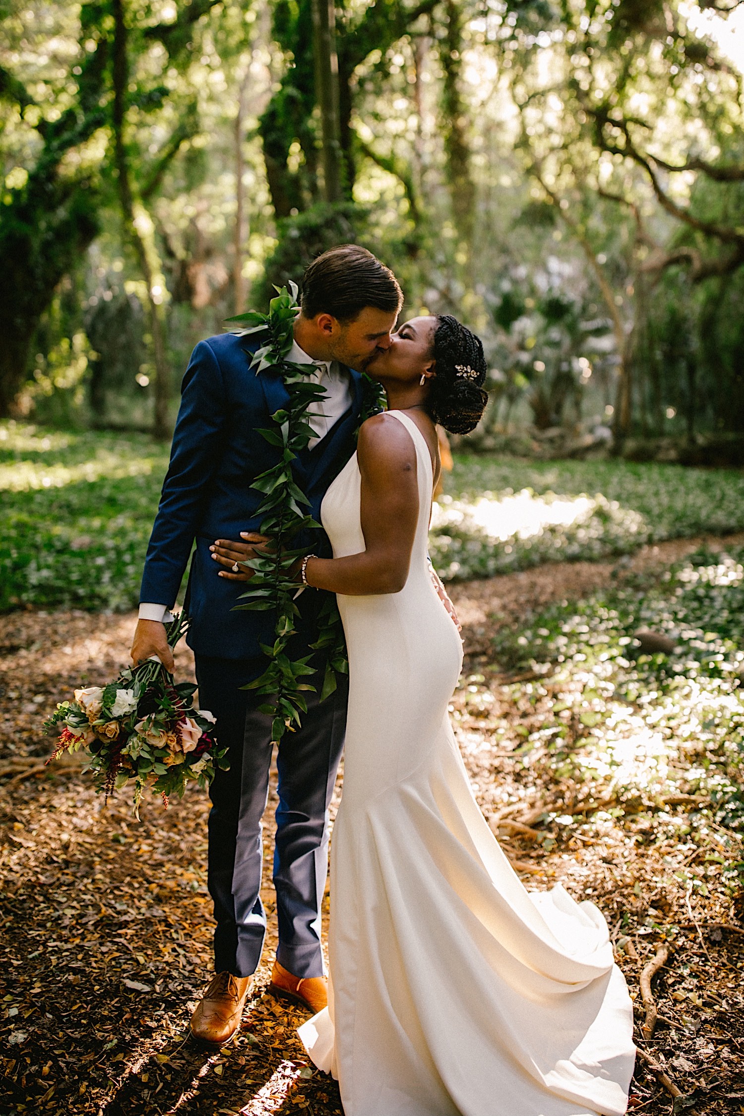 How to Plan Your Maui Elopement - Mersadi Olson Wedding Photography