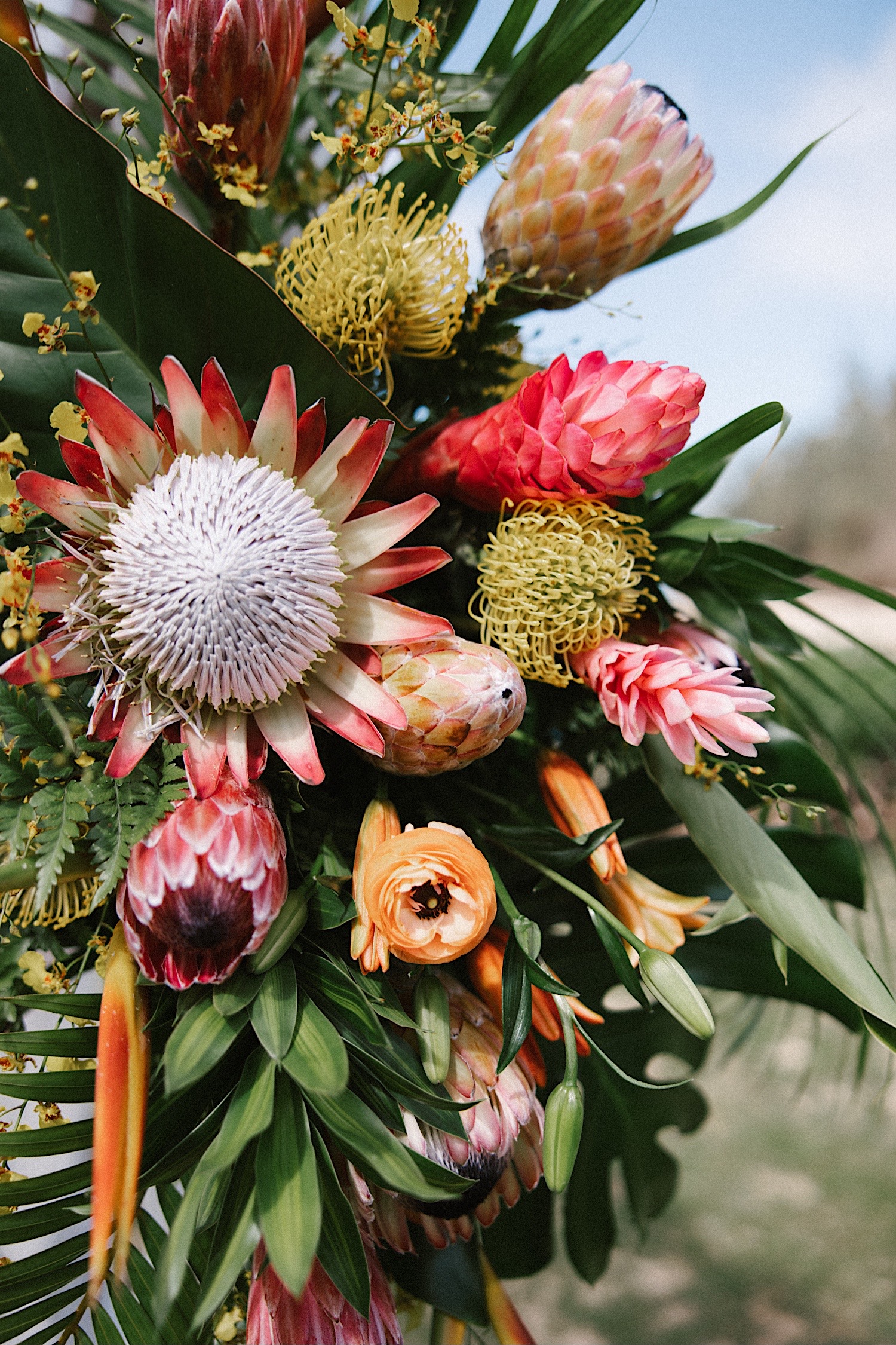 Tropical Wedding at Loulu Palm | Tamara + Logan - Mersadi Olson Wedding ...