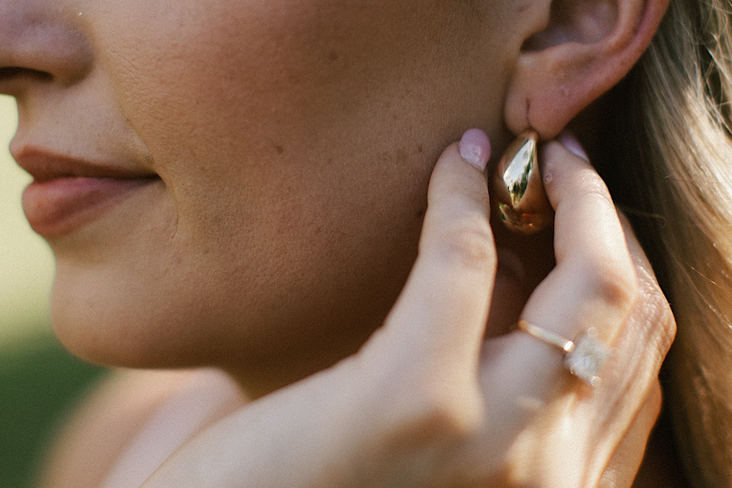 Romantic Sunset Elopement on Oahu at Lanikūhonua | Shaina + Connor ...