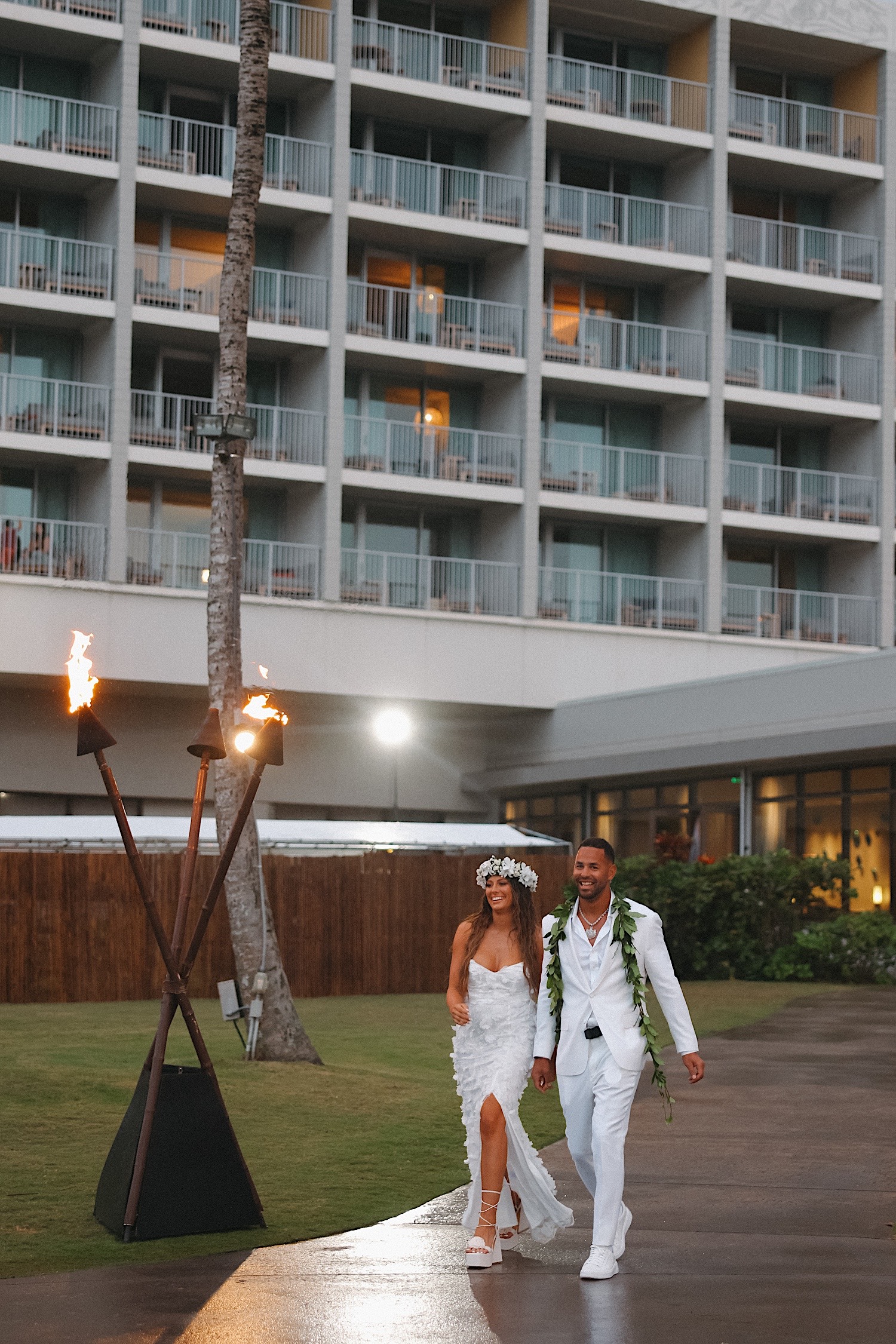 Breathtaking Wedding at Turtle Bay on Oahu | Keely + Kamu - Mersadi ...