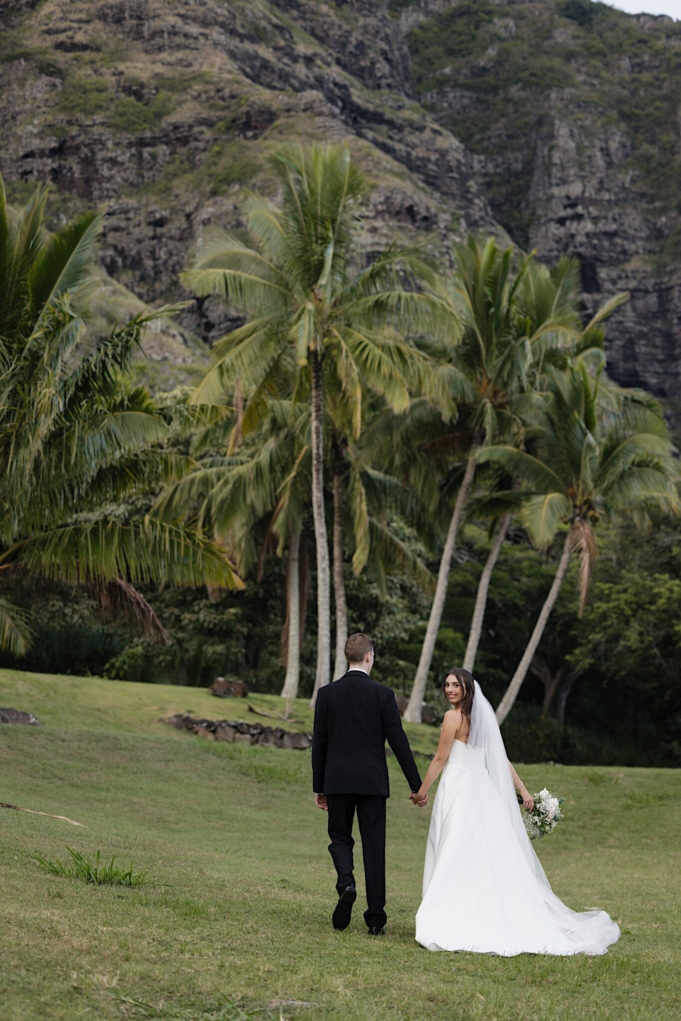 Oahu Wedding Venue Feature: Kualoa Ranch - Mersadi Olson Wedding ...