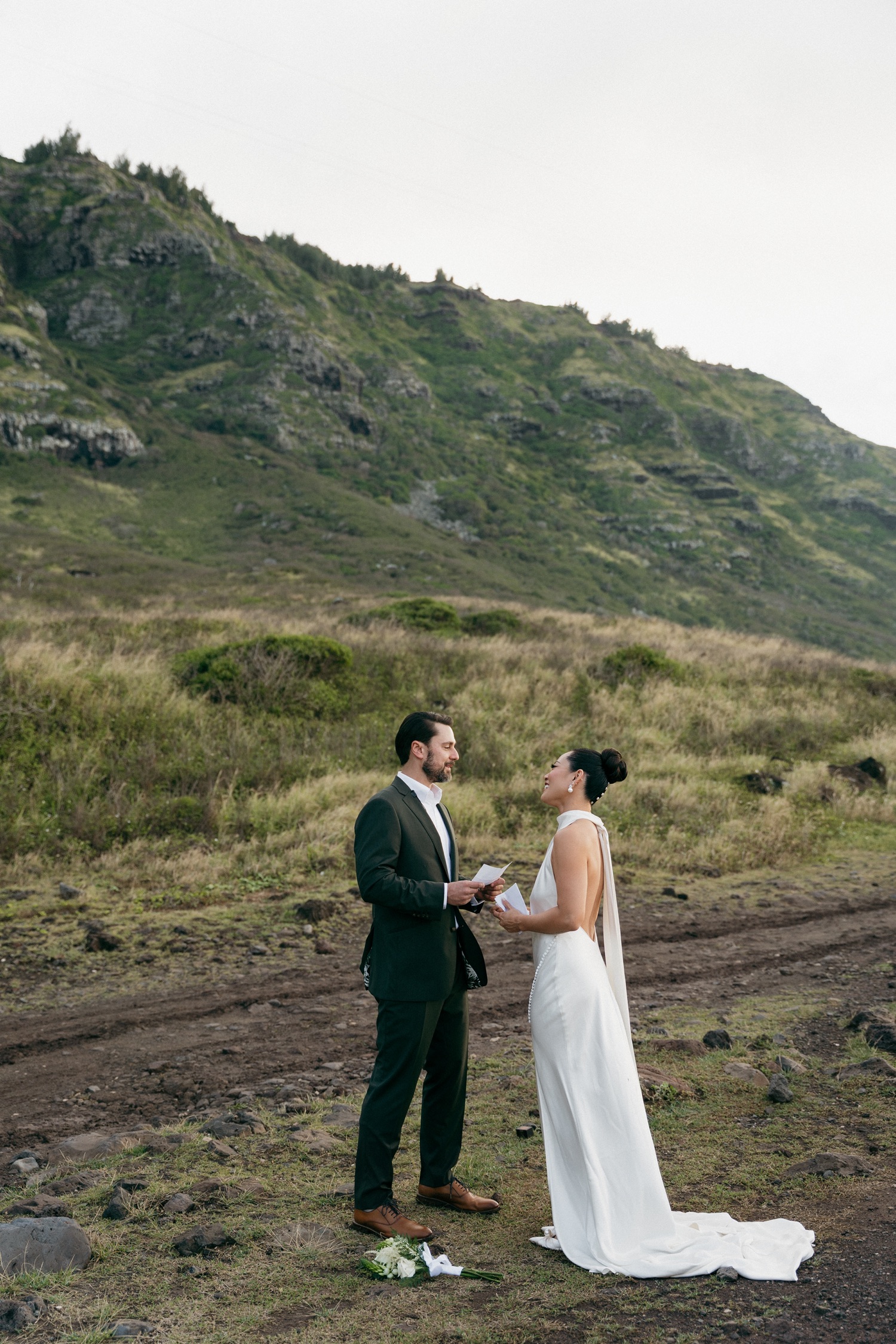Intimate Cliffside Elopement on Oahu | Sarah + Jay - Mersadi Olson ...