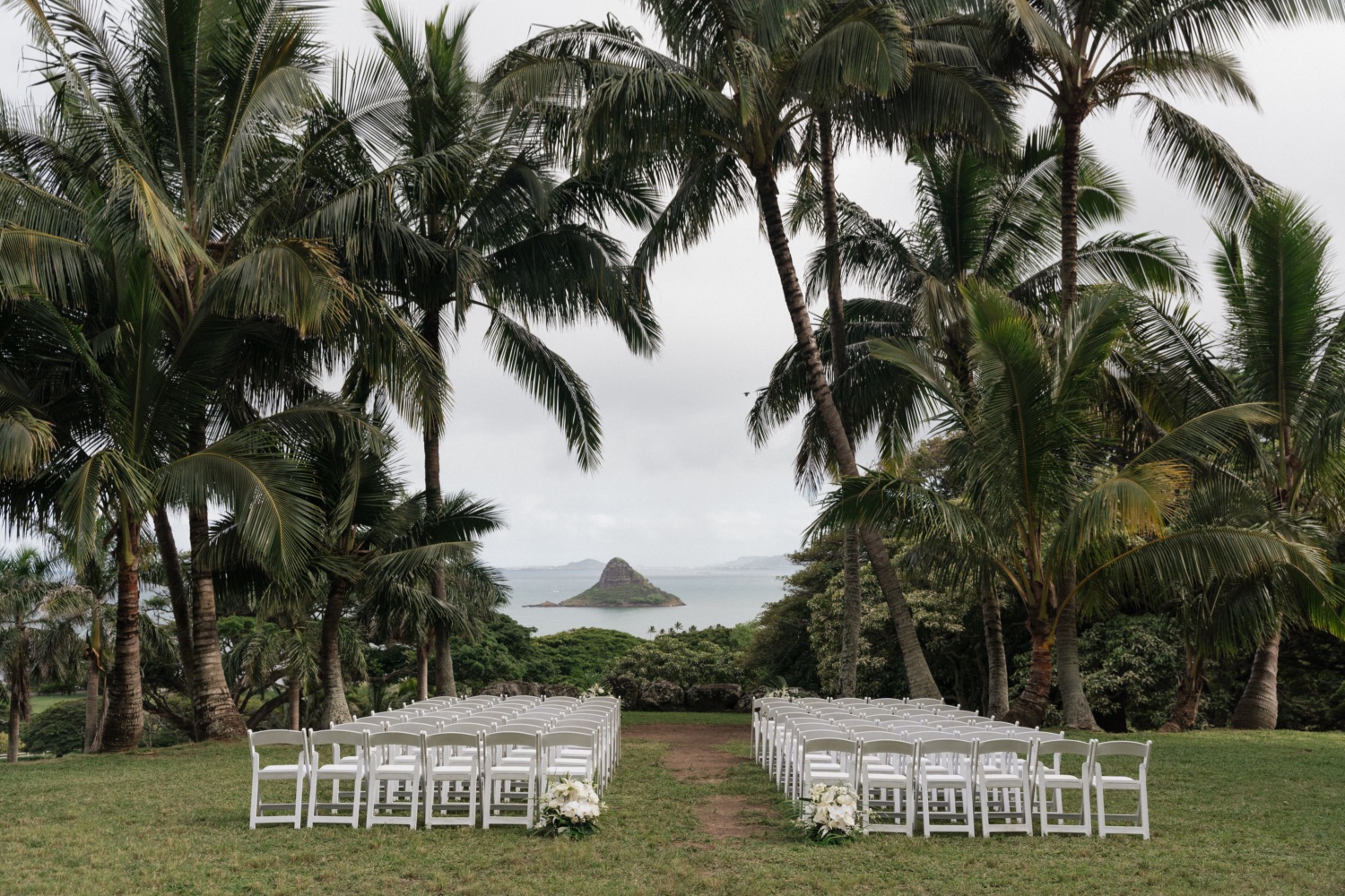 Timeless Wedding at Paliku Gardens of Kualoa Ranch on Oahu | Rebecca ...