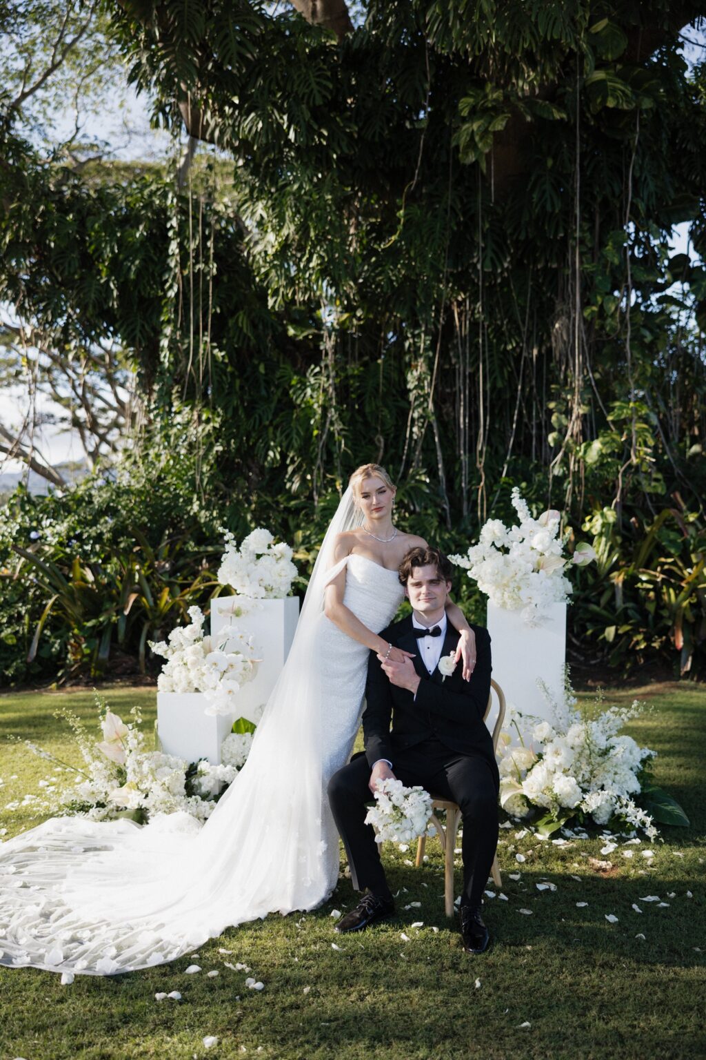 Kauai Wedding and Venue Highlight: Luxury Wedding at Kukui'ula - Mersadi Olson Wedding Photography